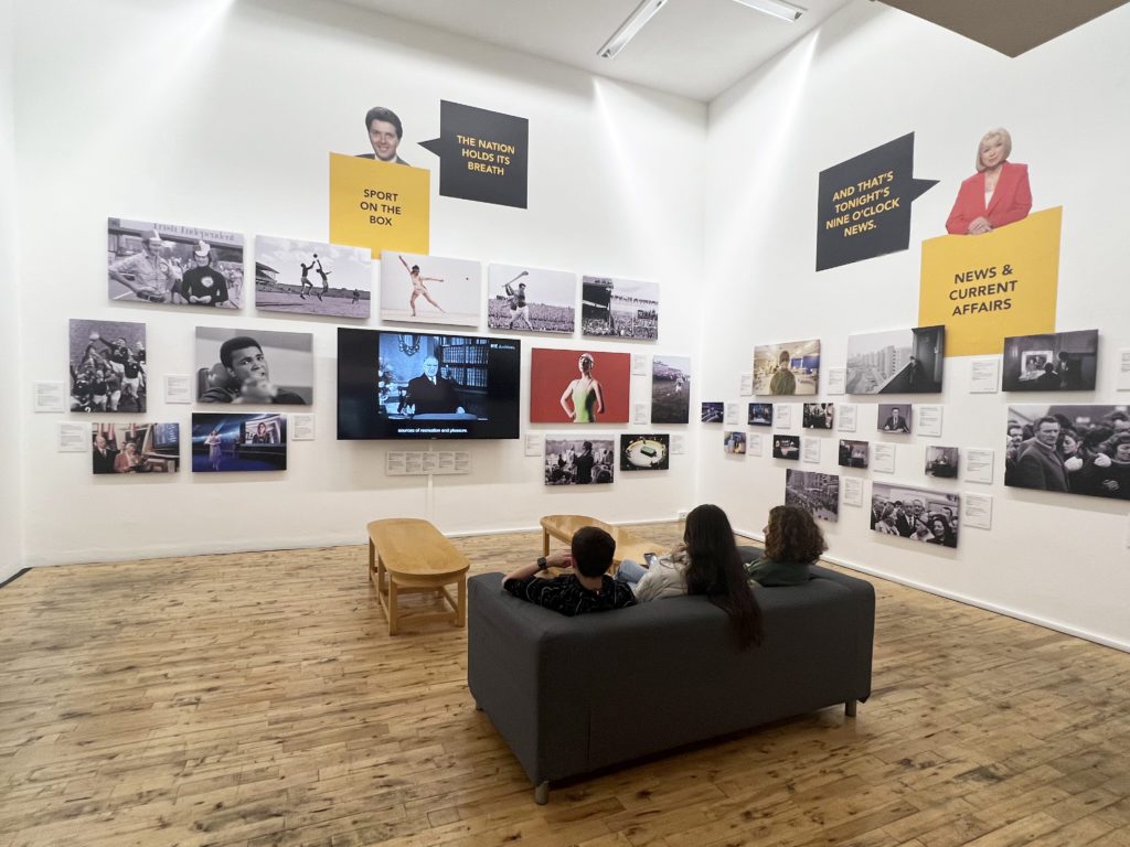 Photography Appreciation Class Field Trip | Institute of Education